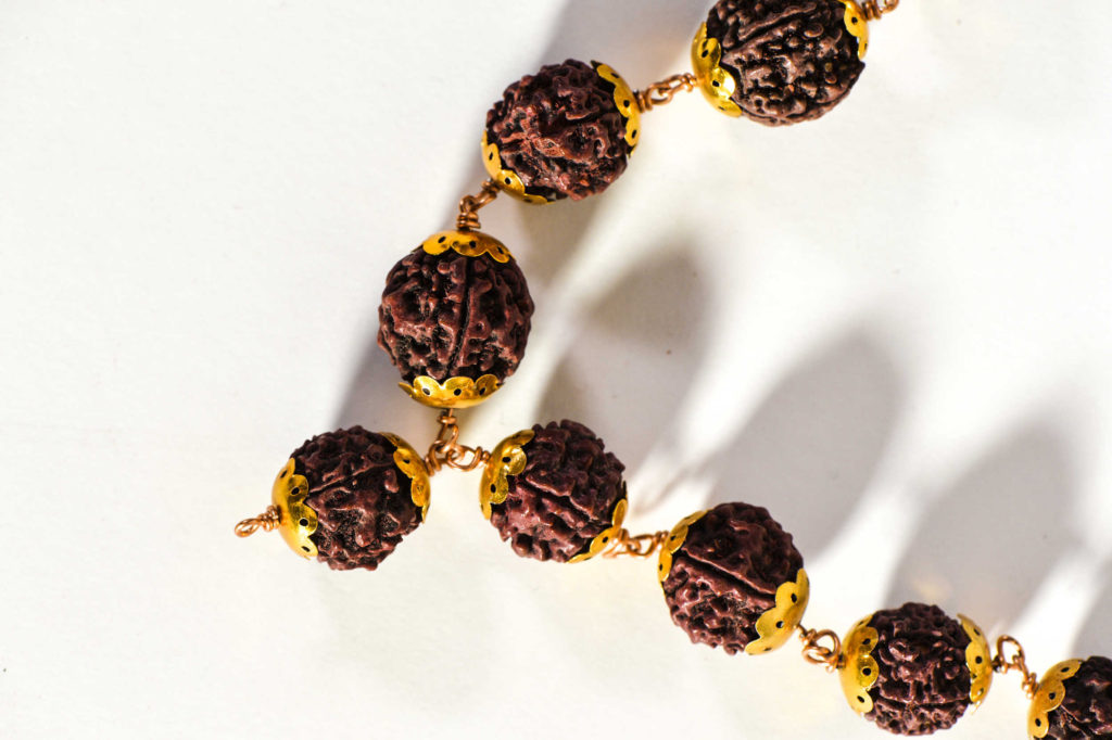 Traditional Rudraksha mala 54 - Sattva Yoga Chamonix Traditional Rudraksha mala 54 - Sattva Yoga Chamonix